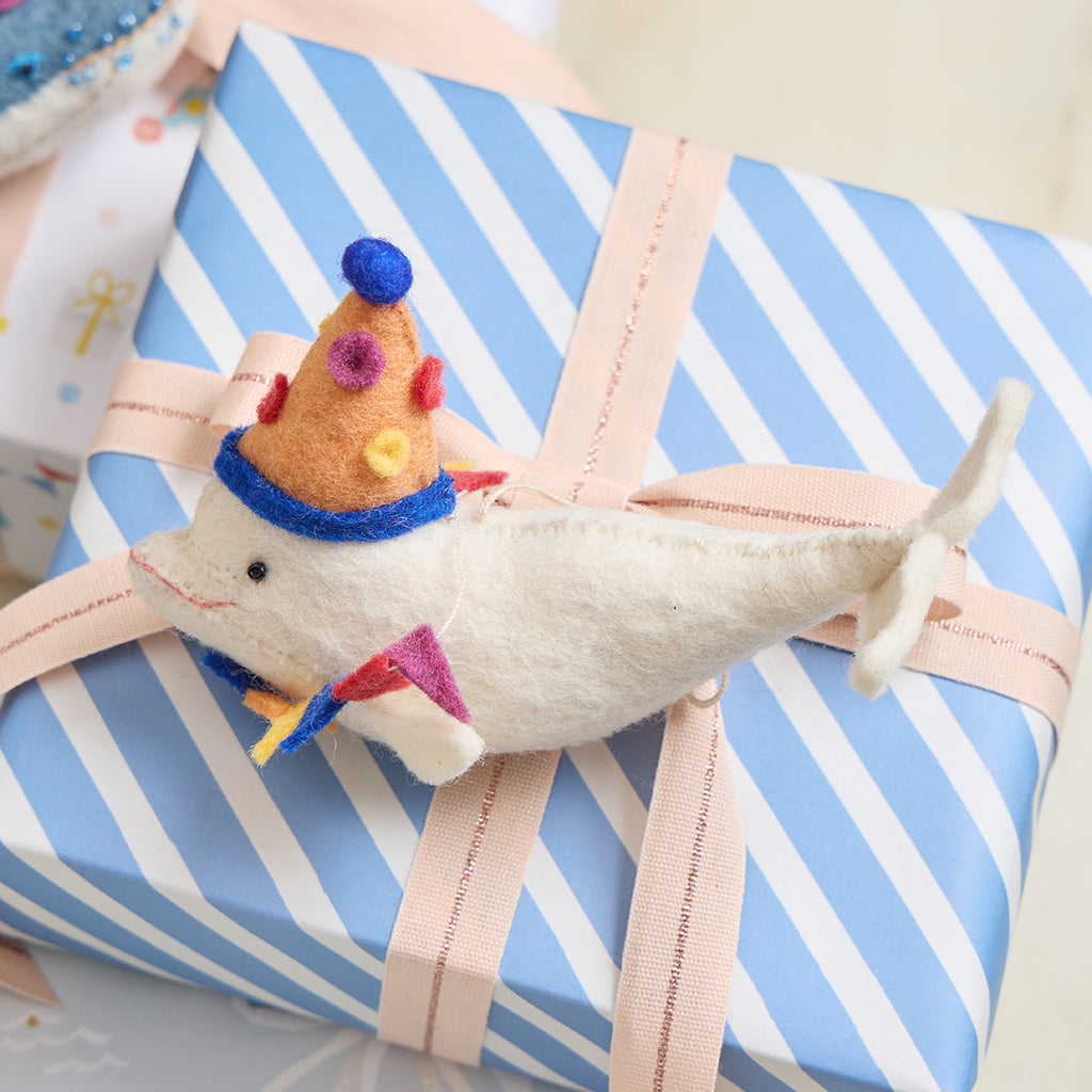 Hand Felted White Party North Pole Beluga Whale Ornament – Craftspring