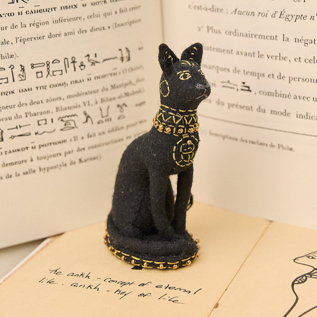 Bastet Statue Felt Ornament – Ancient Egyptian Cat Decor – Craftspring