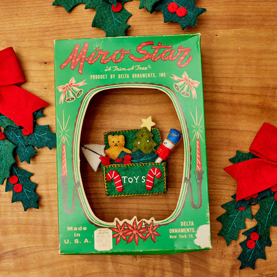 Hand Felted Green Toy Chest Box Ornament – Craftspring